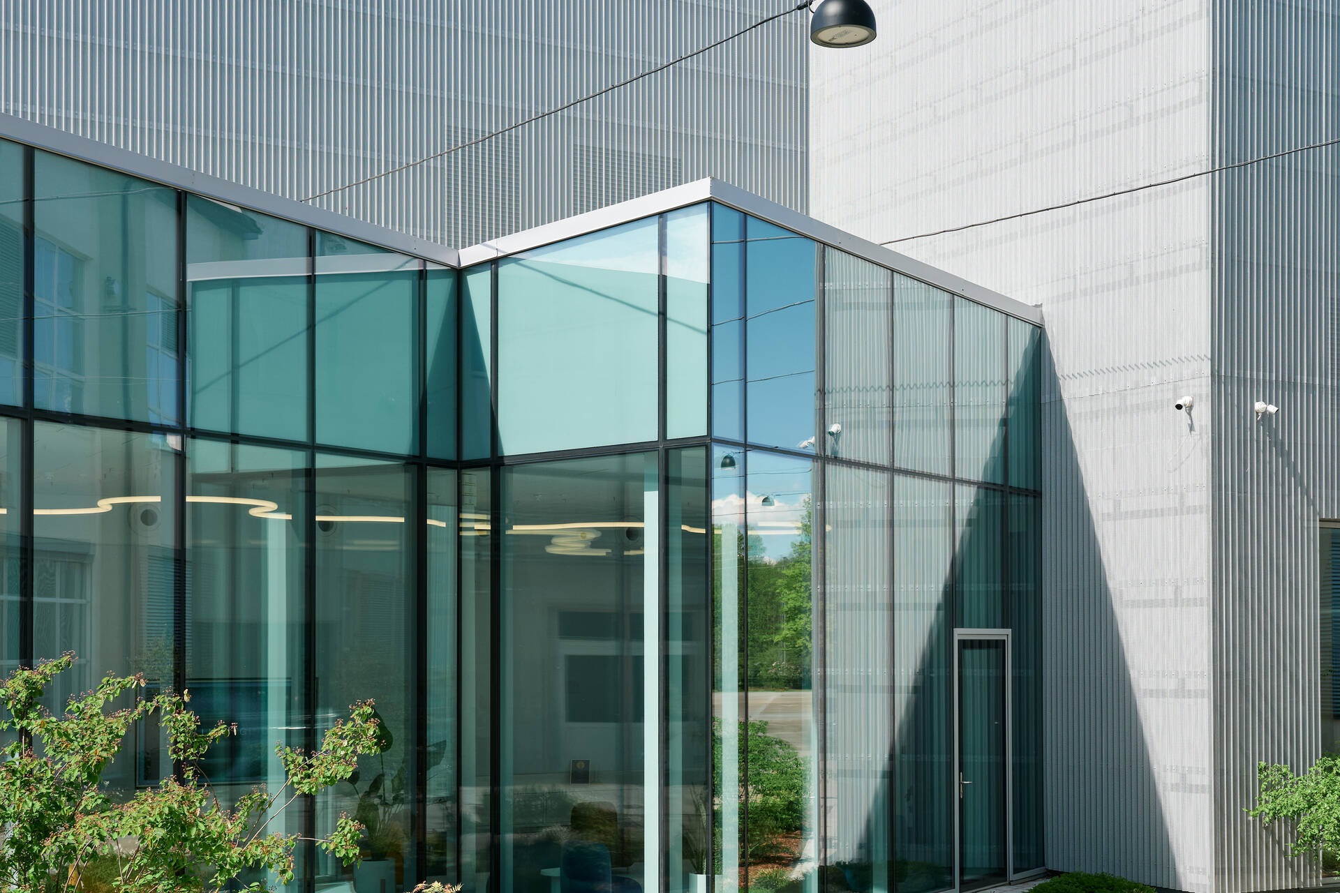 Ražošanas un biroja komplekss Light Guide Optics international, Līvanos
