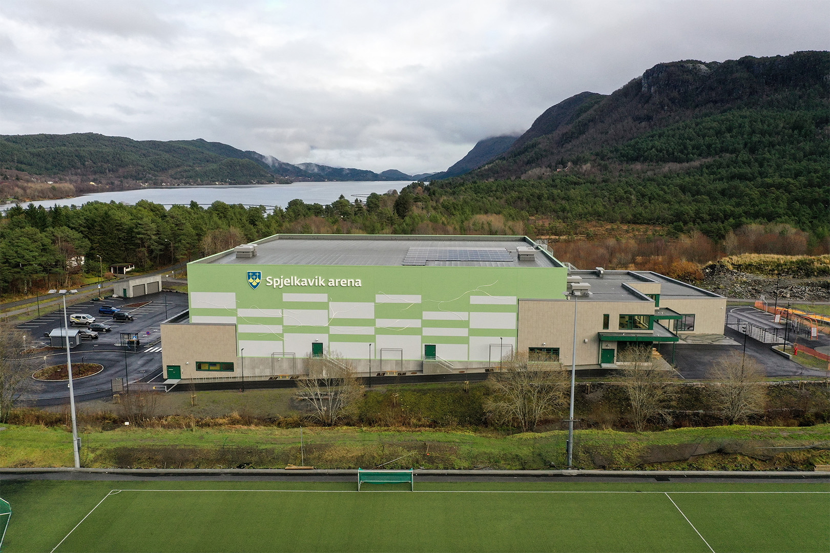 Spjelkavik Arena: modern sports facility featuring Ruukki sandwich ...